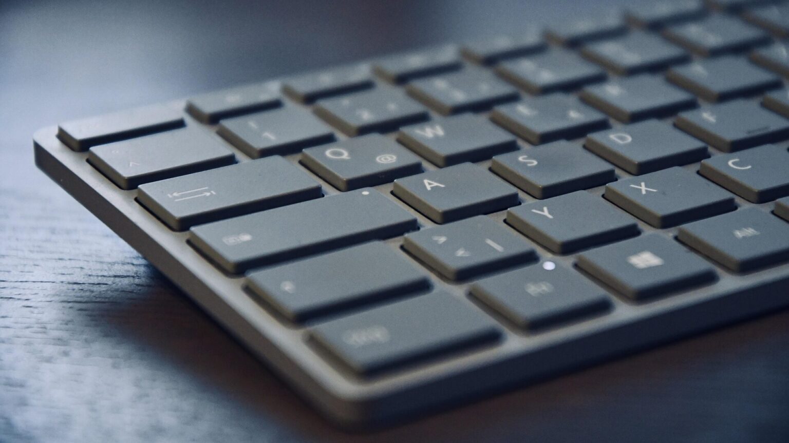 Umschalttaste am PC: Wo & was ist diese Taste - 3 Tipps